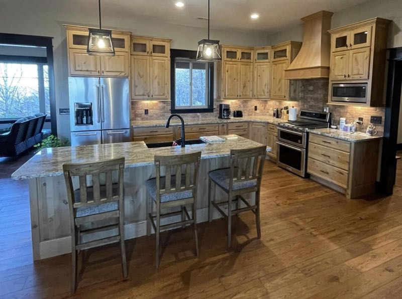 Kitchen Cabinets - PT Signature Cabinetry